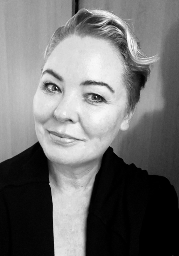 “Enough Is Enough”: Australian Fashion Week Is Featuring Its First Size ...