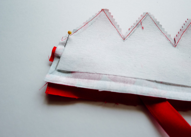 Crowning Glory: How to Craft a Reusable Fabric Christmas Crown ...